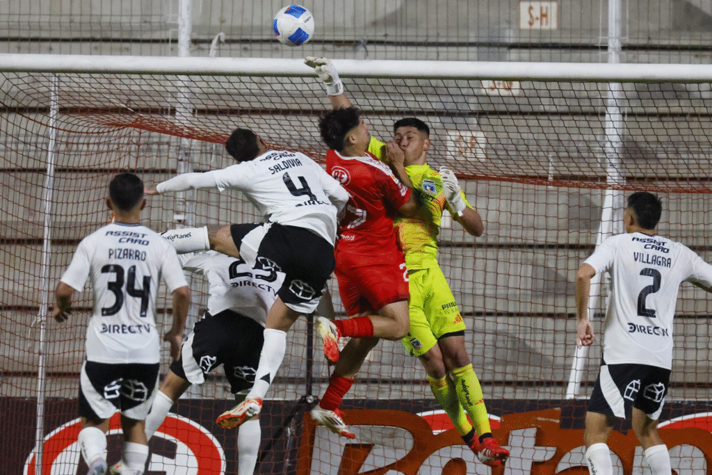 Así fue el regreso de Brayan Cortés al arco en Colo Colo